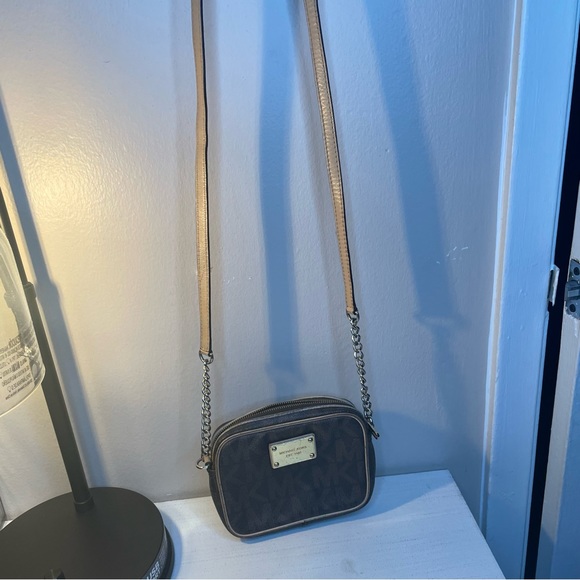 Michael Kors | Bags | Mk Jet Set Mini Monogram Crossbody | Poshmark